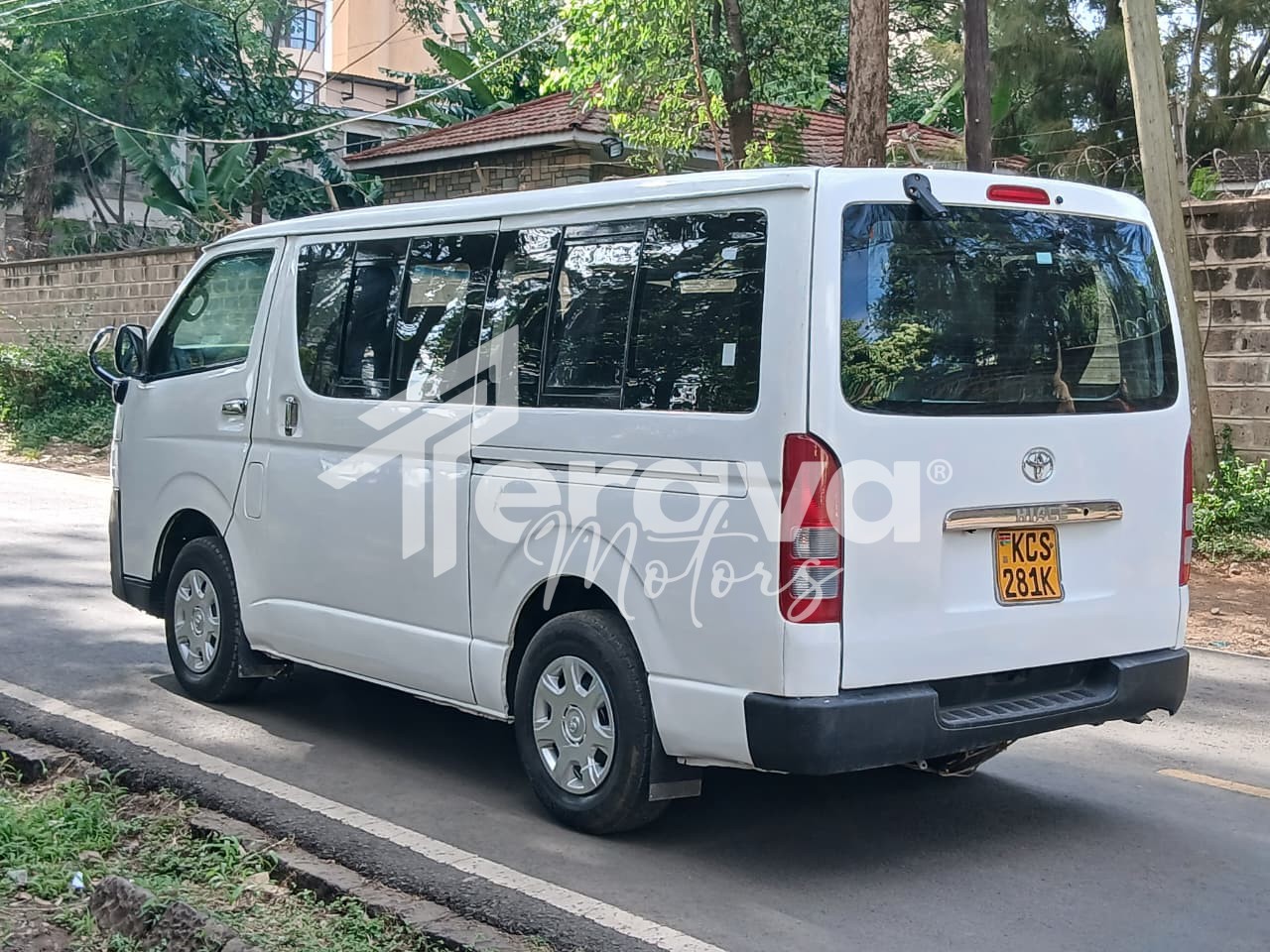TOYOTA HIACE 7L – Terava Motors