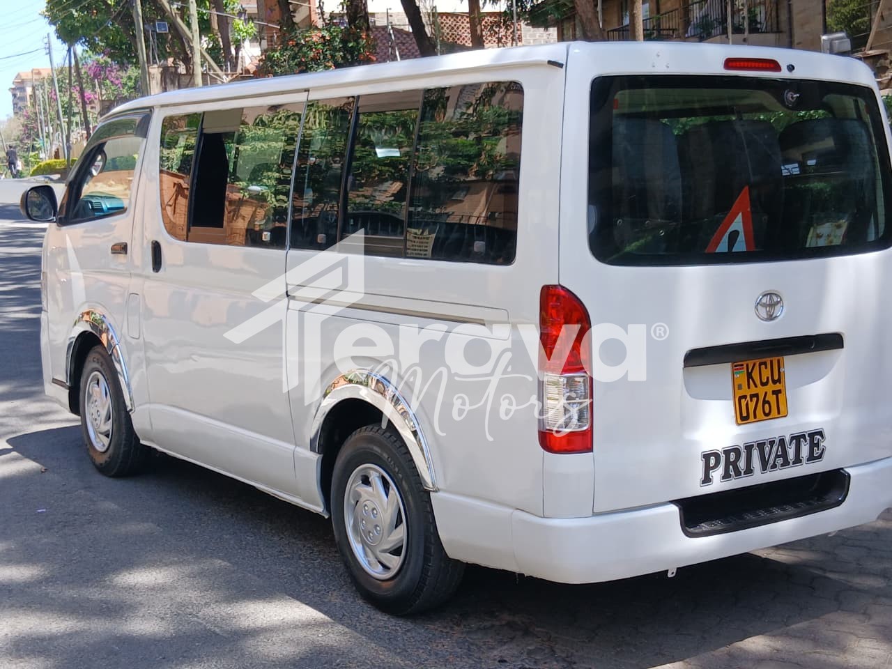 TOYOTA HIACE 7L - Terava Motors